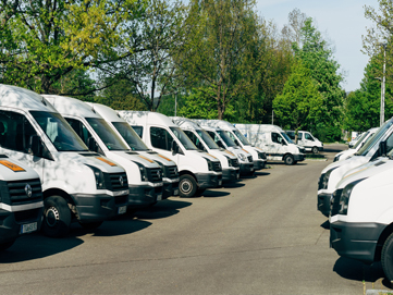 How GPS Vehicle Tracking Systems Help the Limousine Business