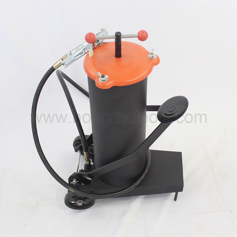 treadle type grease injector pump