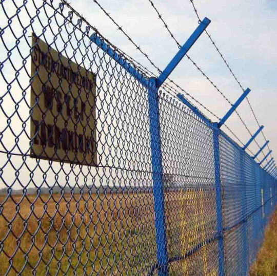 10 Ways to Increase the Security of Chain Link Fencing