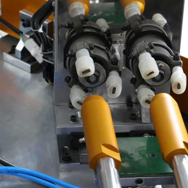 AZONE MACHINERY--Factory for Automatic plastic tube foil sealing ...