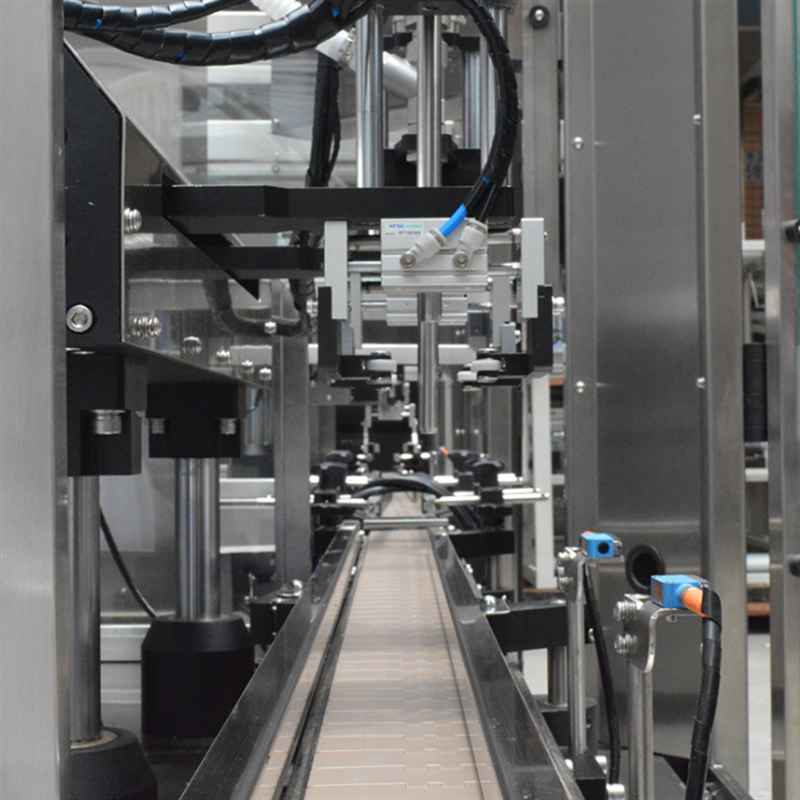 AZONE MACHINERY--Factory for Automatic 4 head tracing piston filling ...