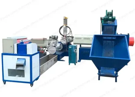 How does the Plastic Granulating Machine Work?