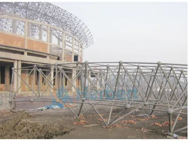 Analysis of Space Frame Structure And Truss Structure