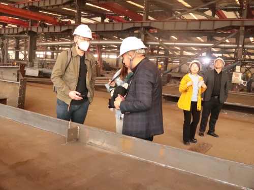 Customers Visit Our Factory