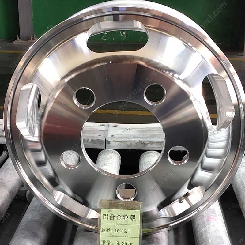 Forged aluminum wheel 16x5.5k
