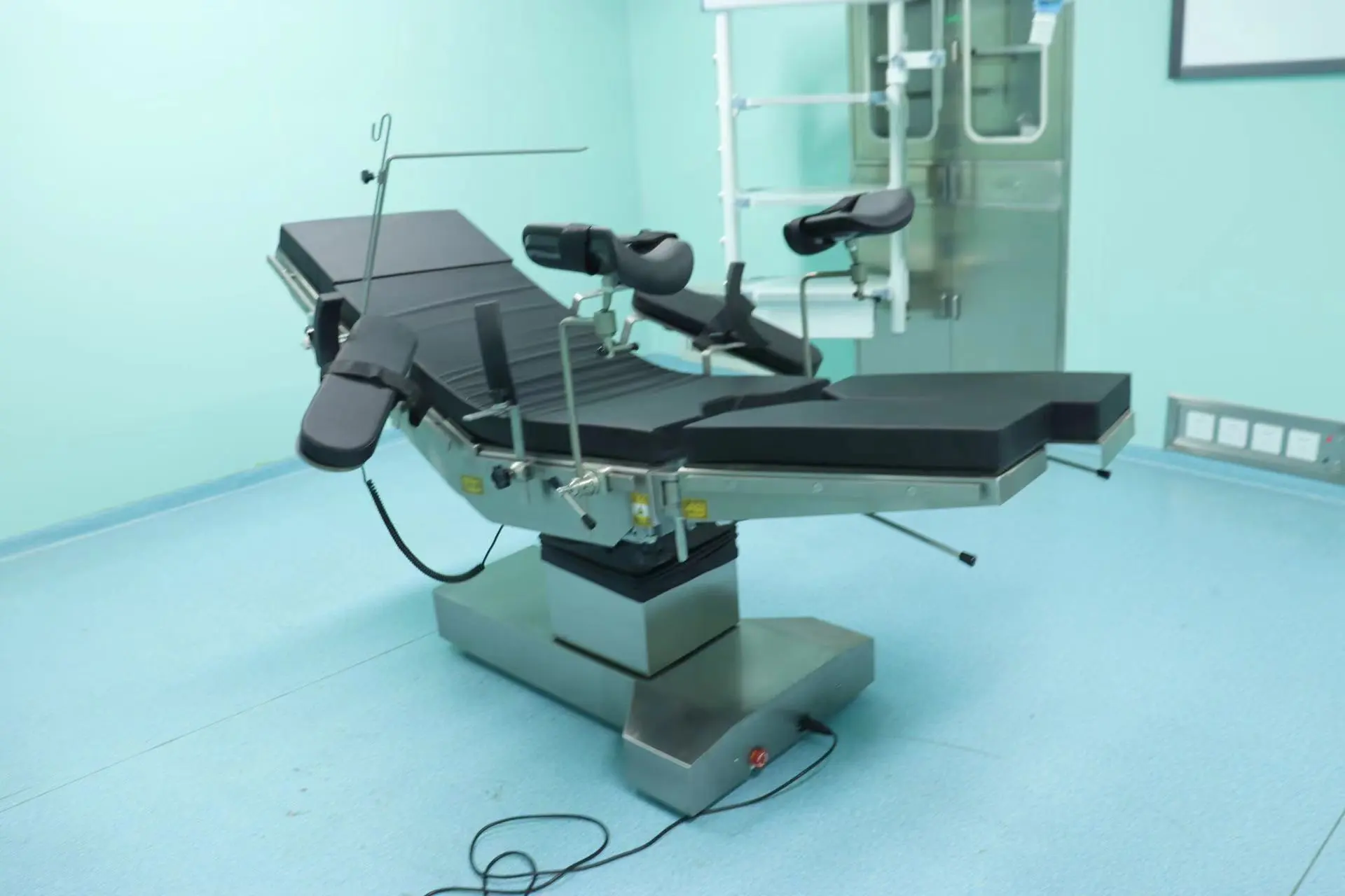 Surgical Operating Table,surgery table,surgical table