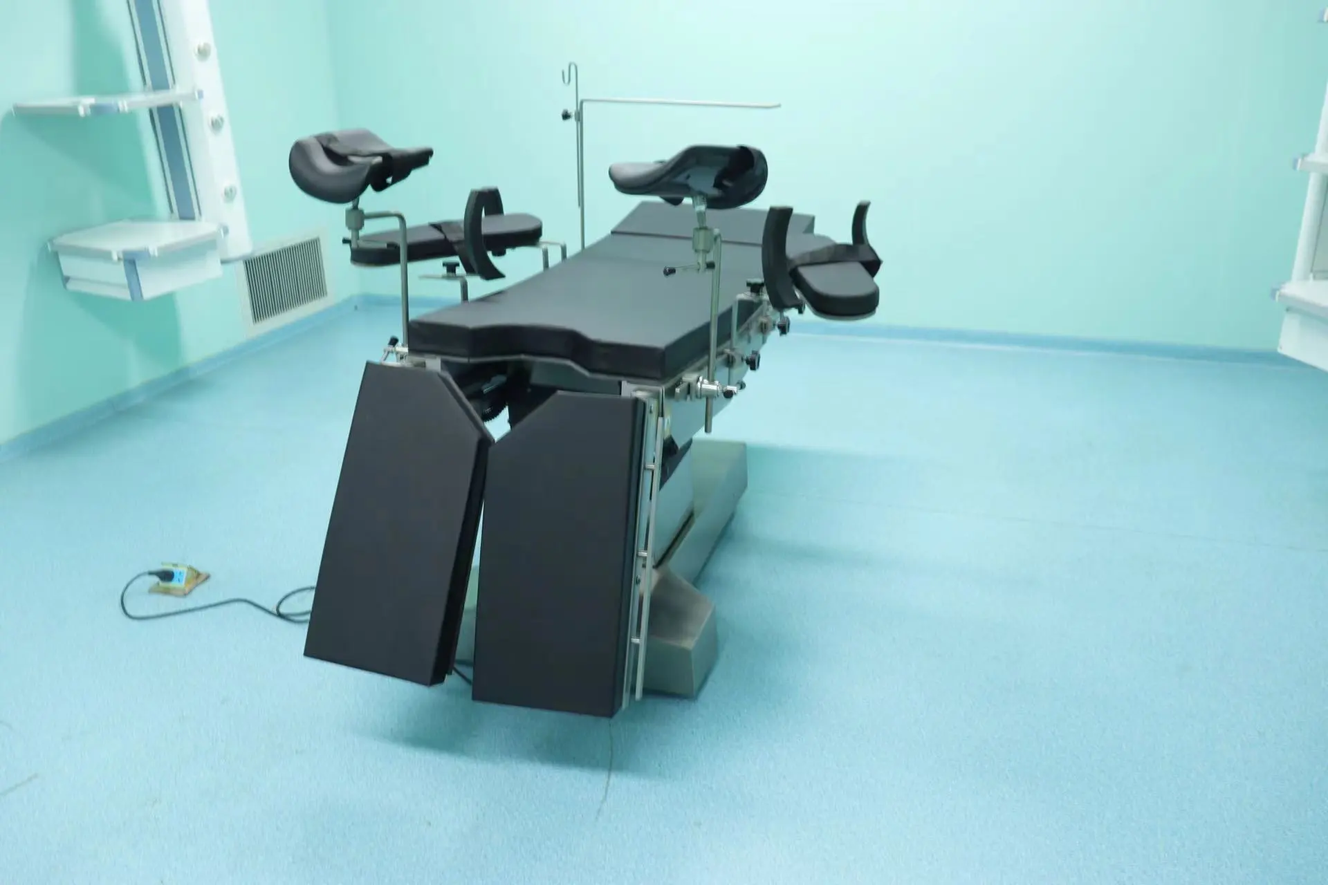 operating table,surgical table,surgery table
