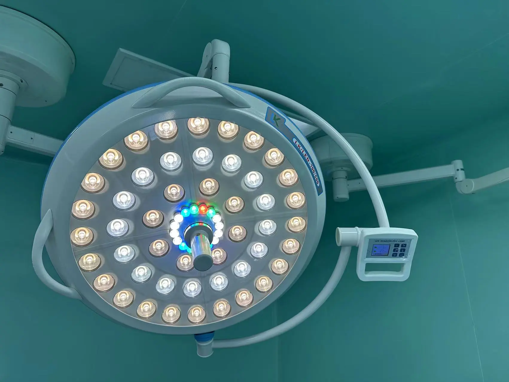 Ceiling operation lamp ,surgical lamp ,operating lamp