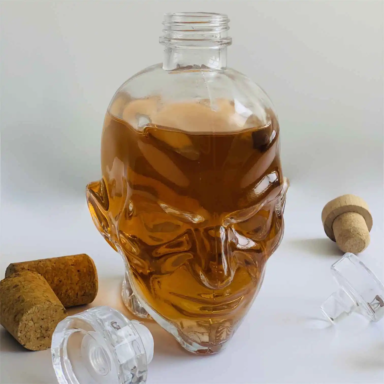 Exquisite Crystal Head Vodka Bottle:clear unique design bottle