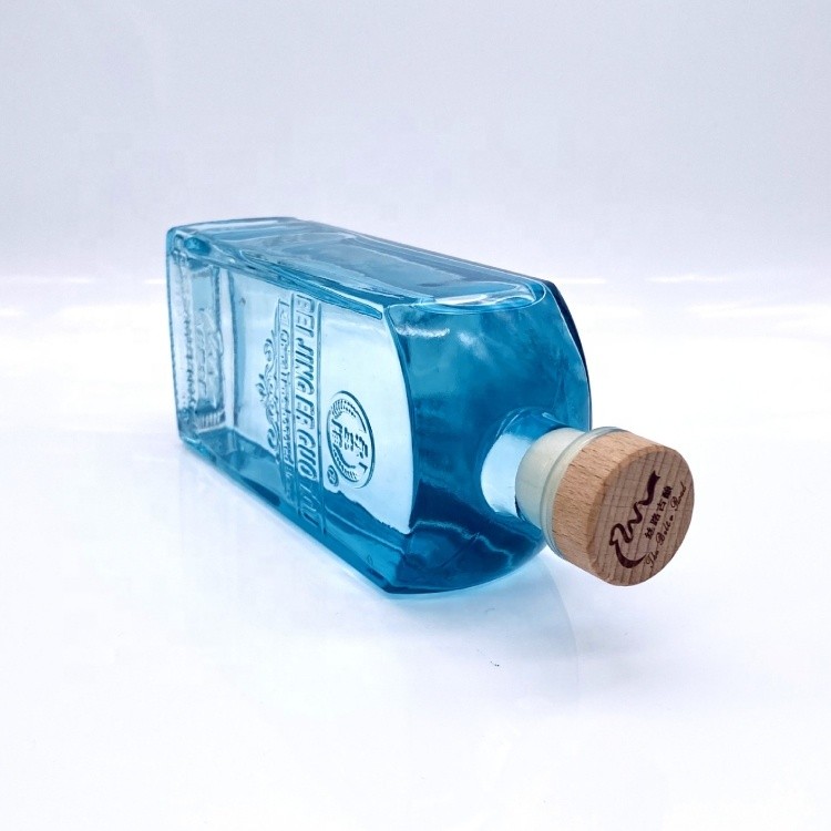 customize empty blue alcohol water glass bottle and cork