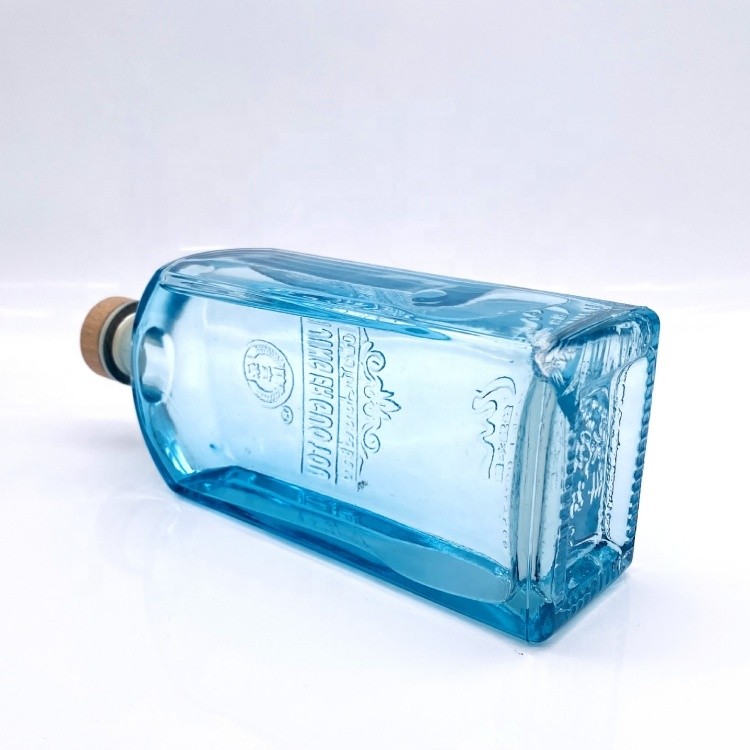 customize empty blue alcohol water glass bottle and cork