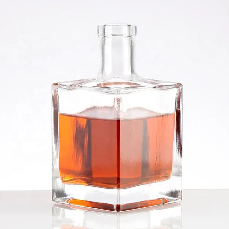 Crystal Square Shape Liquor Glass Bottles And Bottle Cap
