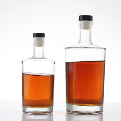750ml Empty Round Flat Shoulder Alcohol Glass Bottle