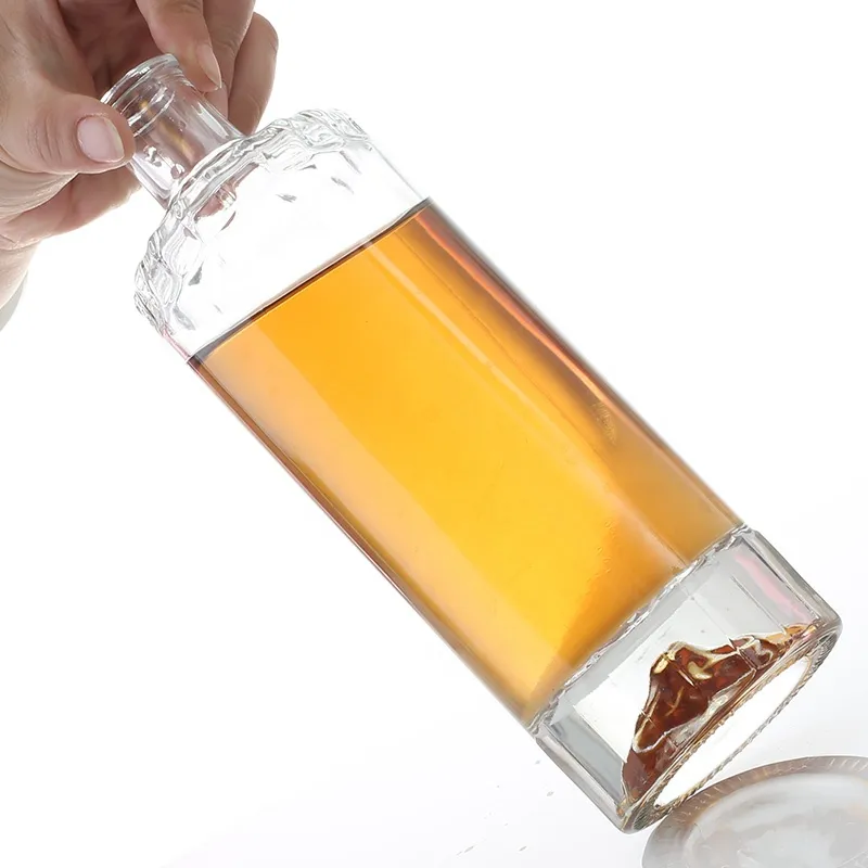 Custom Mountain Bottom Engraved Liquor Glass Bottles