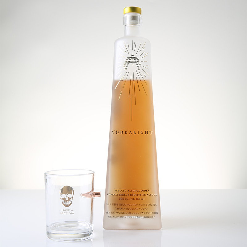 Wholesale Reusable Triangle Frosted Glass Liquor Bottles With Lids