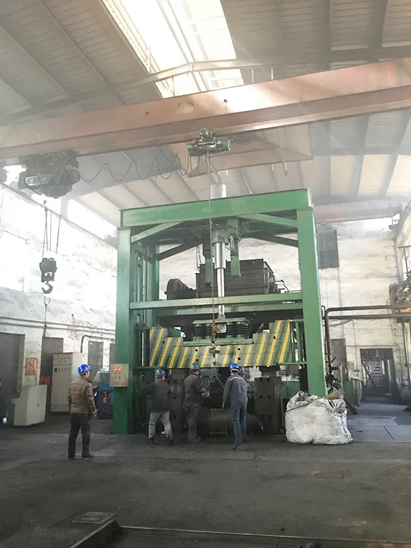 Large-scale vibrating machine enters the stage of trial production and ...
