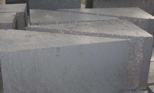 Graphite brick for high temperature furnace mouth