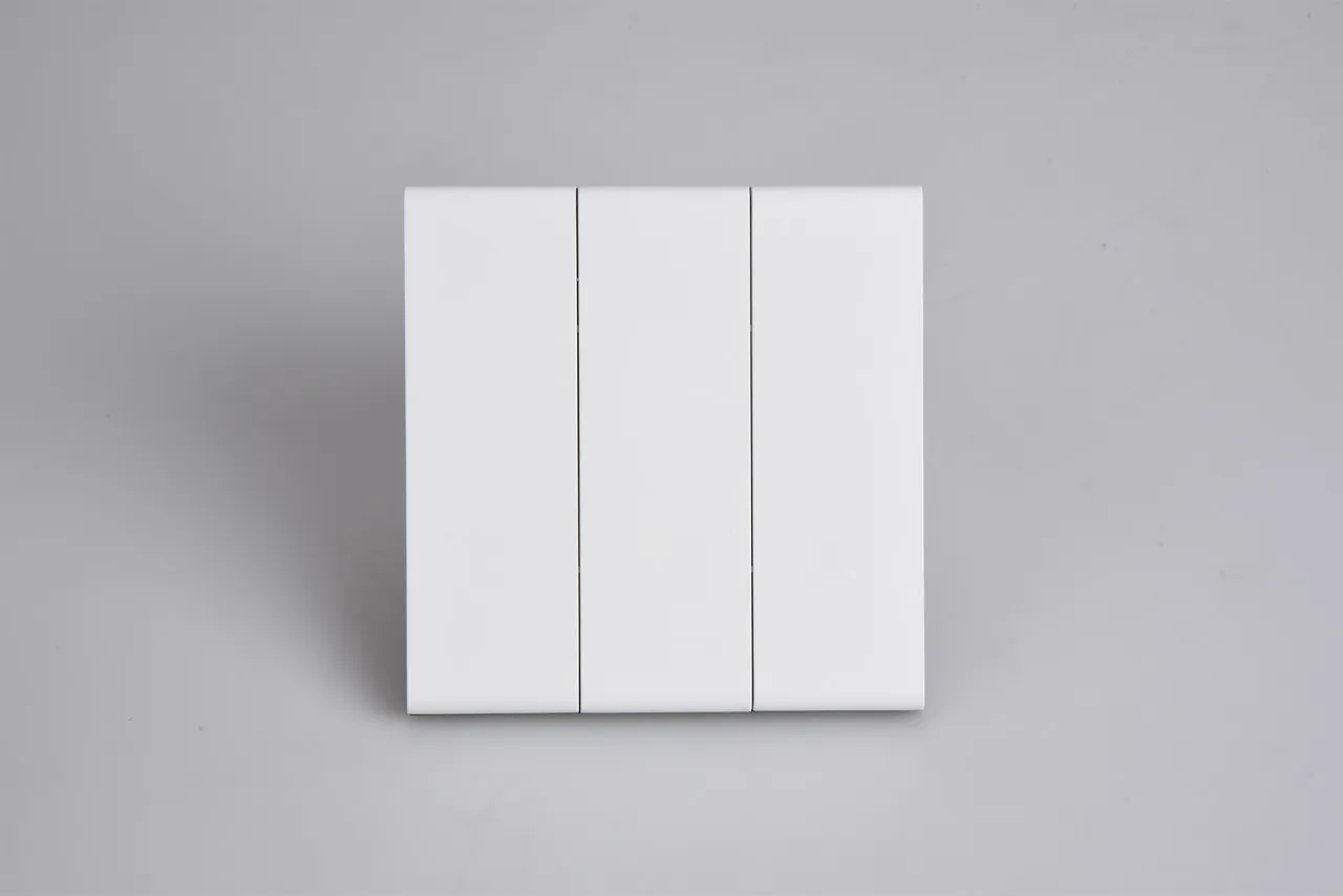 U8 British Standard 16A Triangle Socket