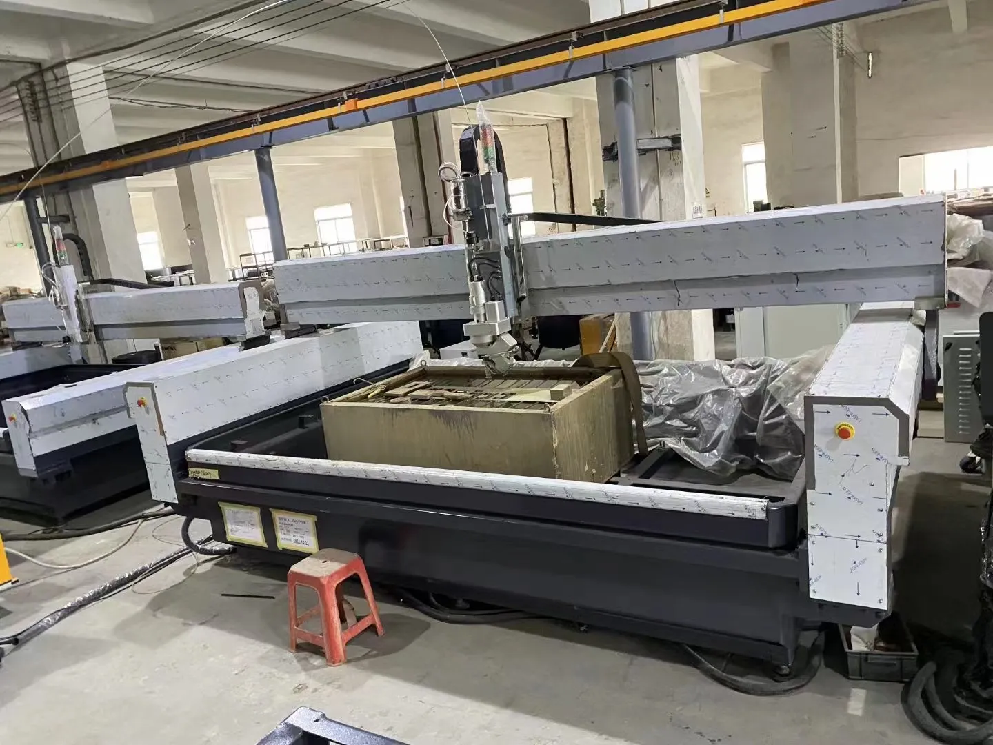 waterjet-cutting-machien-for-ship