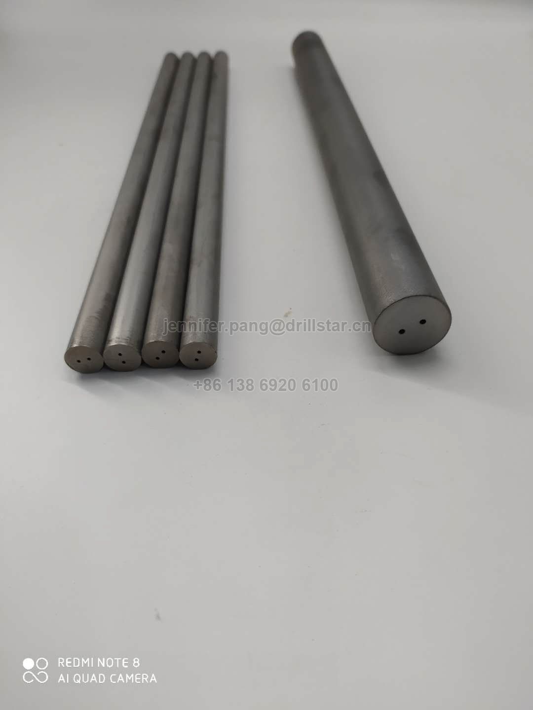 Double Straight Hole Round Rod