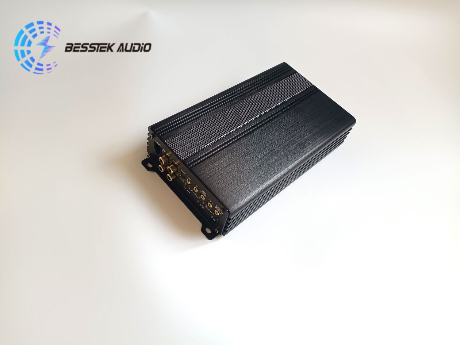 class d amplifier,car amplifier,monoblock amplifier