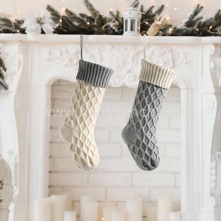 Diamond Dotted Line Christmas Knitted Stockings