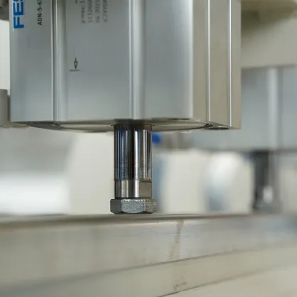 Mesh Stretching Machine