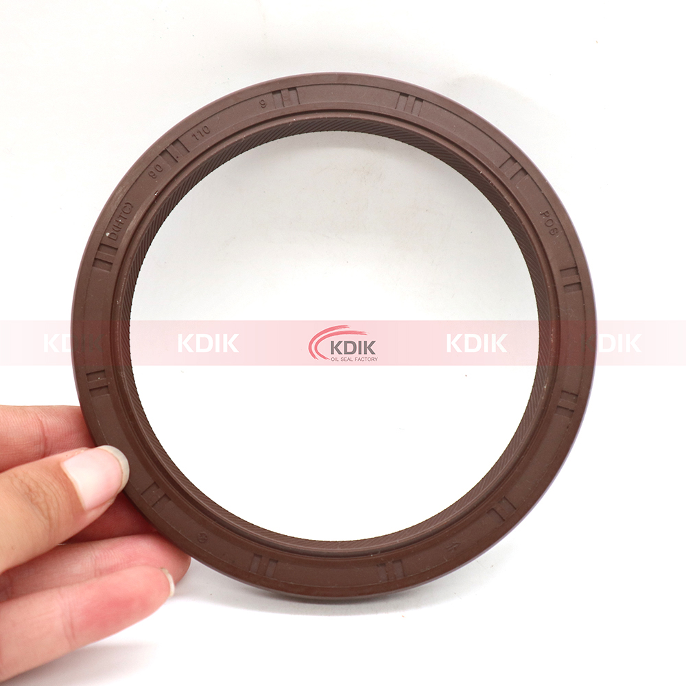 Crankshaft Oil Seal HTC 90*110*9 Bhh816A / Bhh816A1 90311-90006 for Toyota