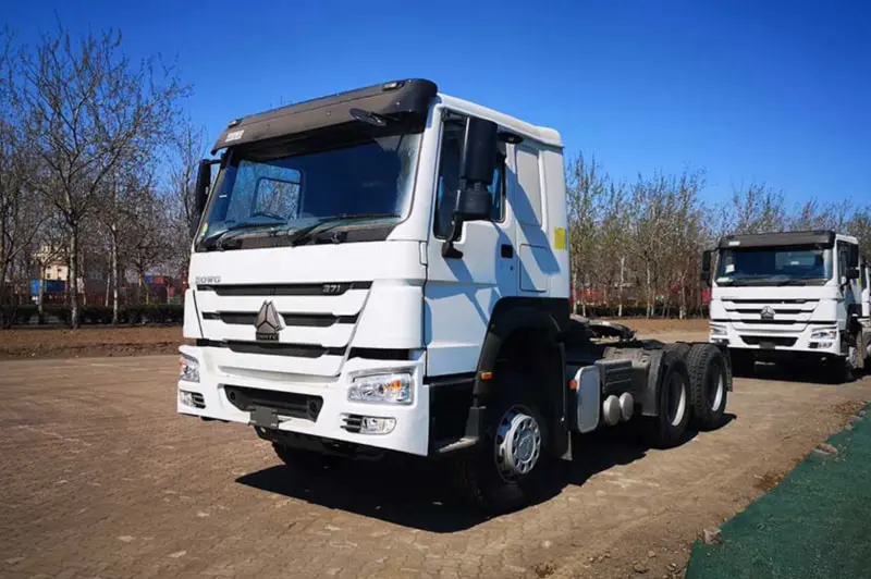 Caminhão Trator HOWO 3336hp SINOTRUK 6x4