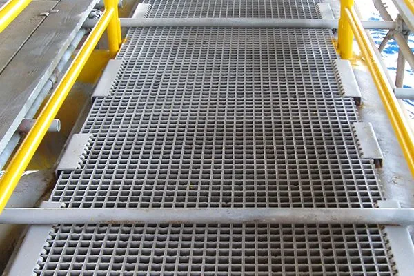 Fiberglass mesh walkway