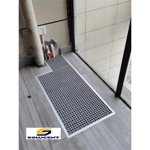 Fiberglass mesh walkway