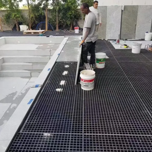 Fiberglass mesh walkway