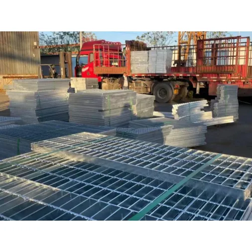 Galvanized steel grating