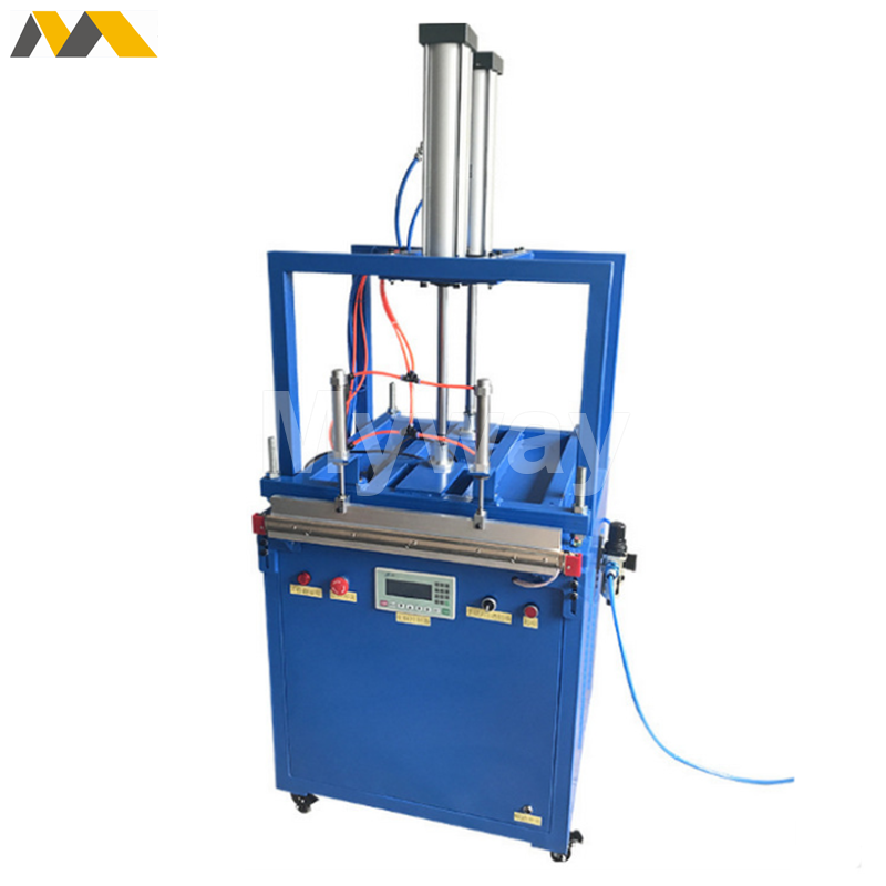 Vacuum pillow compress packing machine