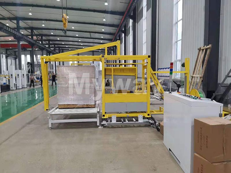 vertical pallet strapping machine