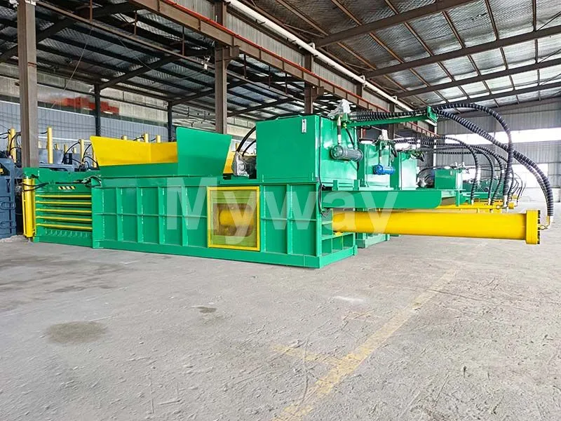 horizontal cardboard baler