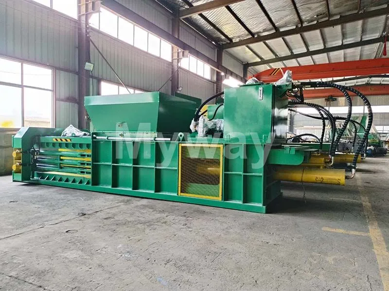 horizontal bailing machine