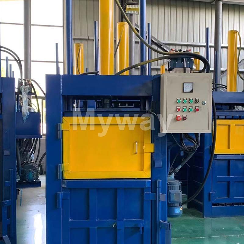 Vertical Plastic Bottle Baler