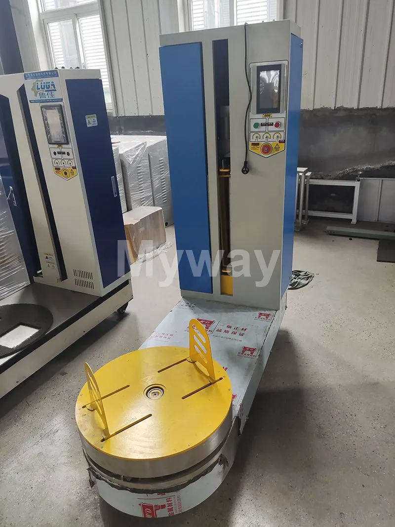 Automatic luggage wrapping machine for airport
