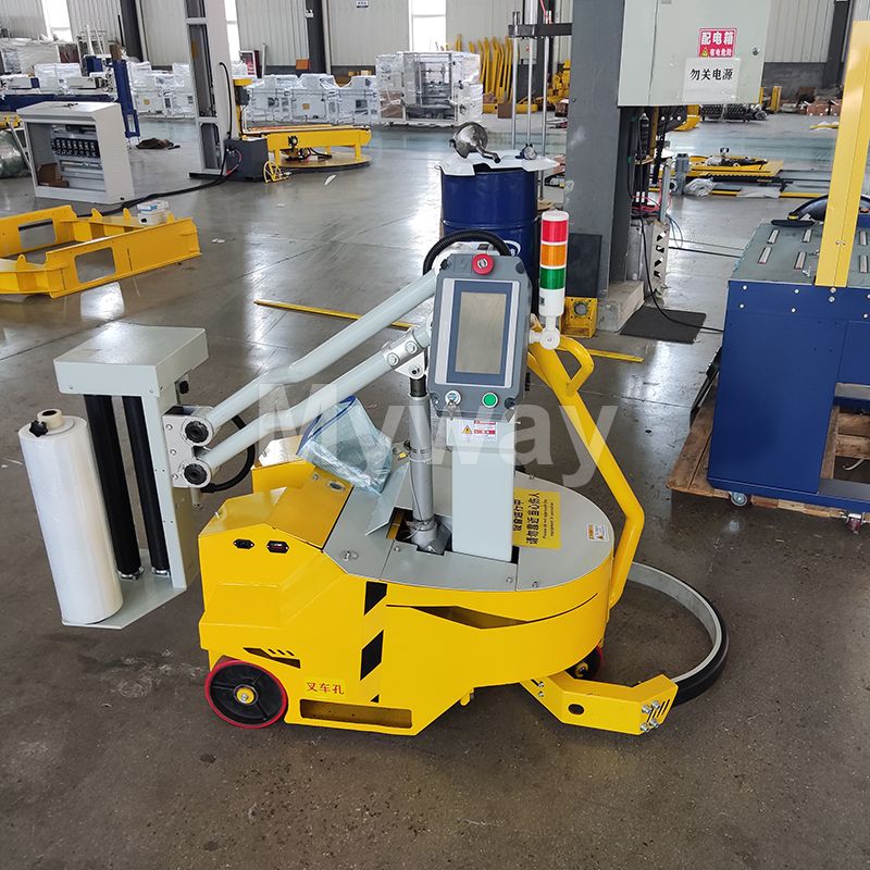 foldable arm type wrapping machine