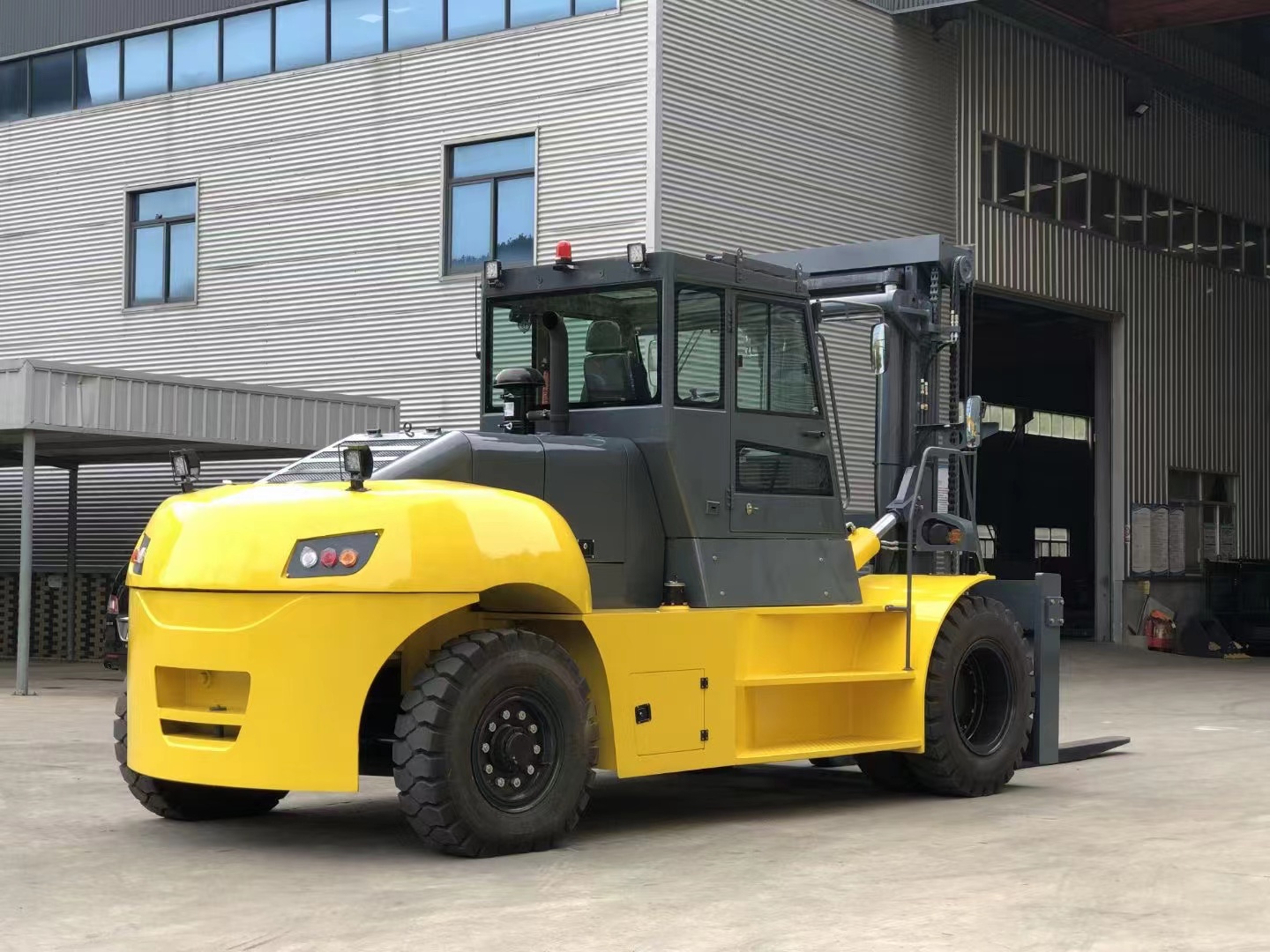 20 ton diesel forklift