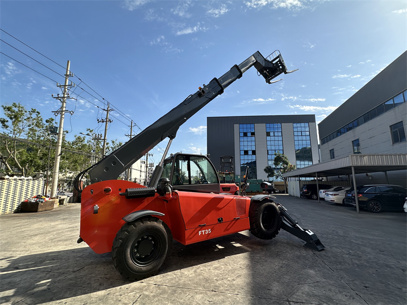3.5 ton 12 m telehandler