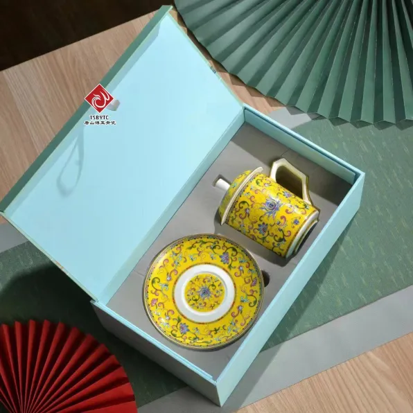 Bone china Chinese tea cup with lid