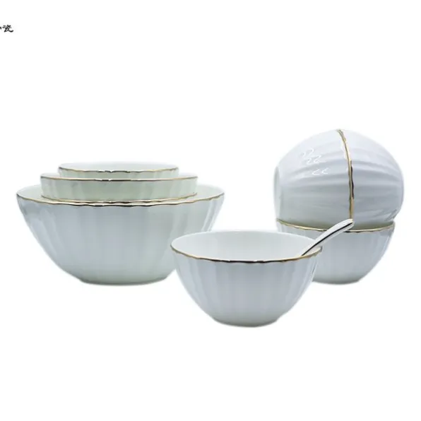 Bone china dinner set with gold rim