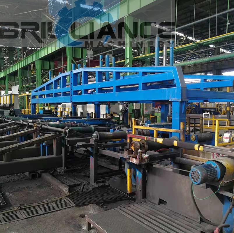 Automatic packing machine for steel pipe