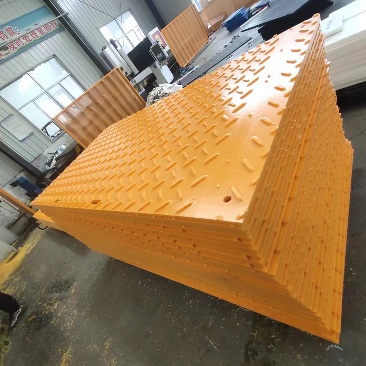 Composite plastic Road Mat