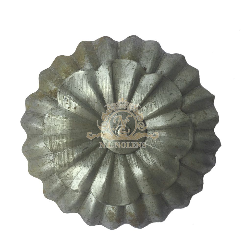 Stamped iron flower plate 2.226