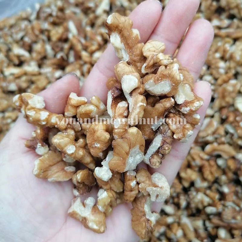 Quarters Walnut Kernels