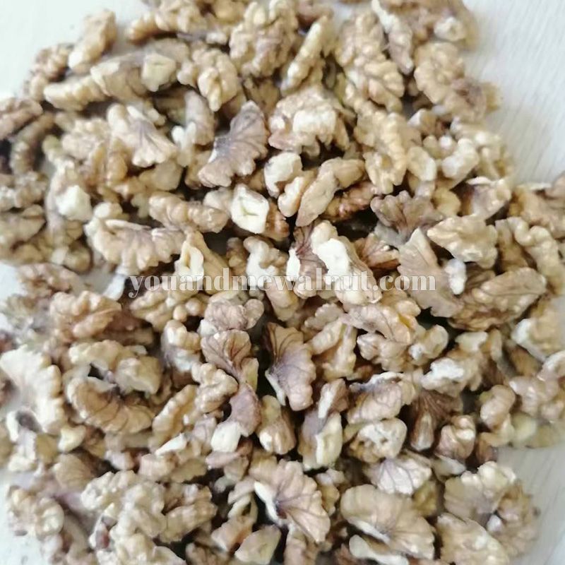 Quarters Walnut Kernels