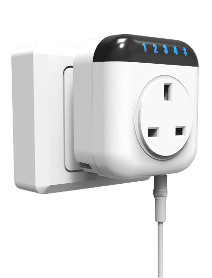 Smart thermostatically controlled socket